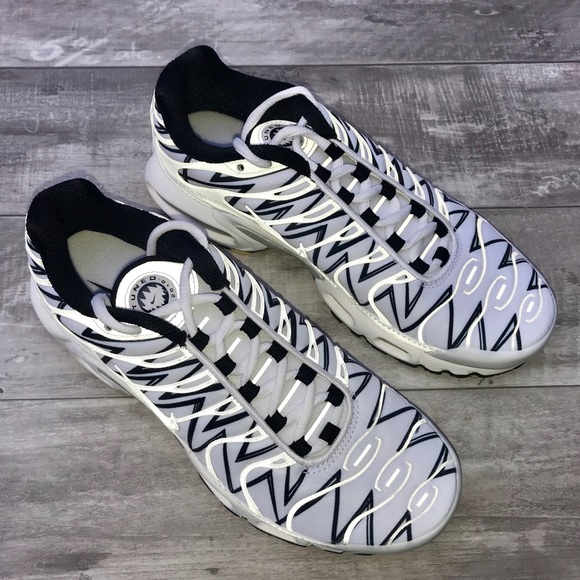 Nike | Shoes | Nike Air Max Plus Tn Tuned La Requin The Shark | Poshmark